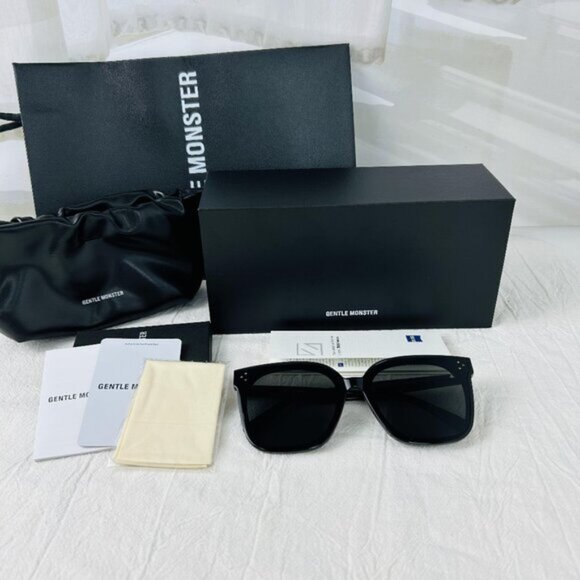 GENTLE MONSTER | Accessories | New Gentle Monster Flatba My Ma Black ...